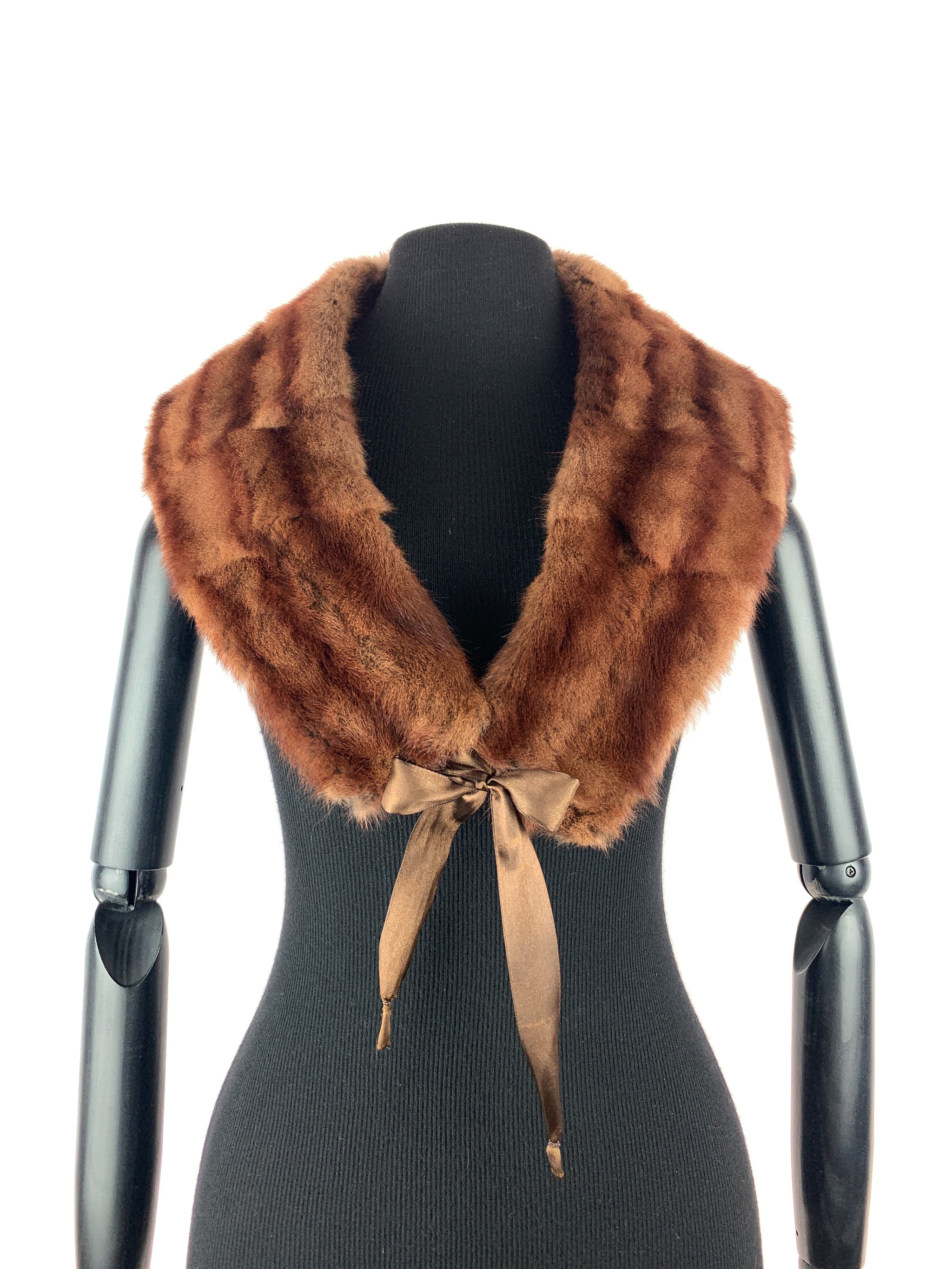 Tan striped russian squirrel loose roll collar